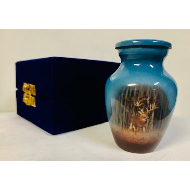Trophy Buck Hunting Cremation Urn | Themed Hunting and Fishing Urn ...